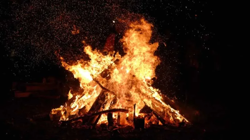 Making A Bonfire In Australia: Dos And Don’ts - Handyman tips